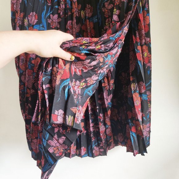 LuLaRoe | Skirts | Nwt Lularoe Deanne Floral Print Pleated Wraparound ...